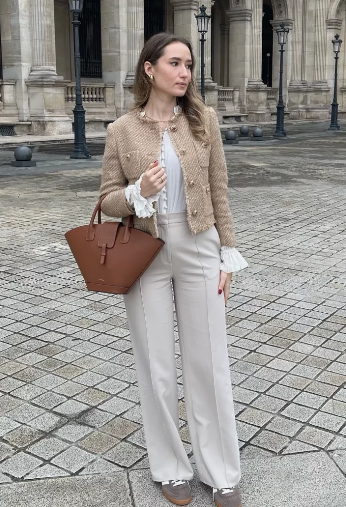 37+ Chic Secretary Outfits to Boost Your Confidence at Work - TheChicSavvy
