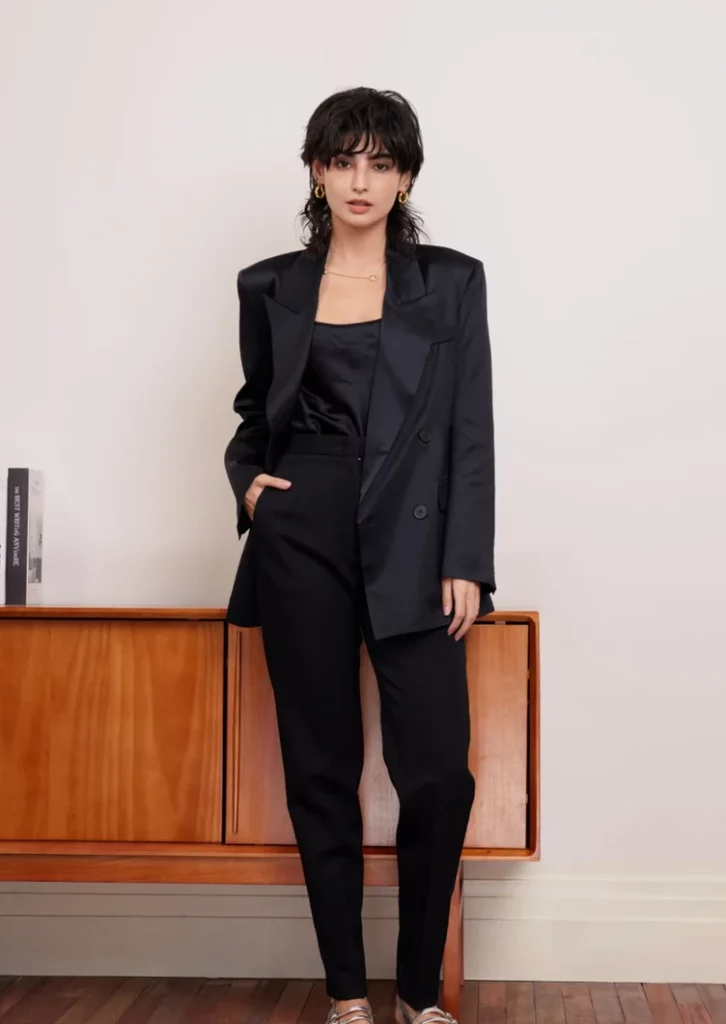 37+ Chic Secretary Outfits to Boost Your Confidence at Work - TheChicSavvy