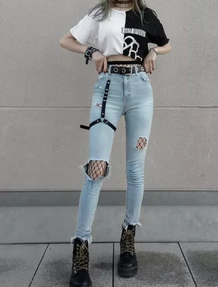 39+ Edgy Grunge Outfits to Unleash Your Inner Rebel - TheChicSavvy