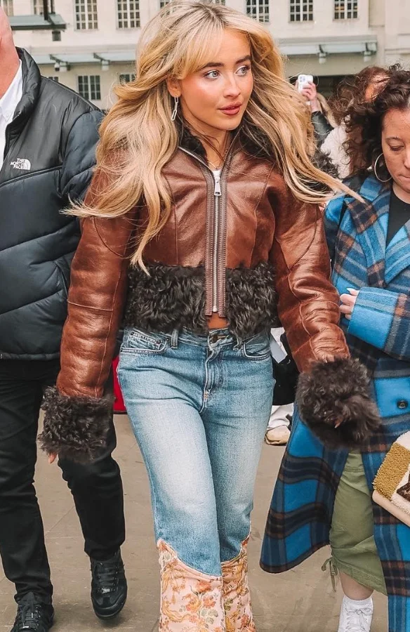 33+ Adorable Sabrina Carpenter Cute Outfit Combos You'll Love ...