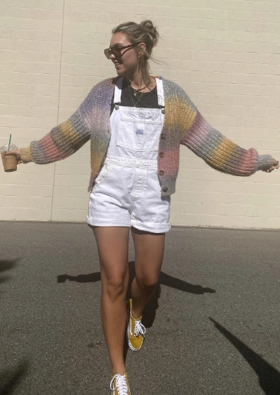 19+ Fashionable Overall Outfits Ideas You Can't Resist - TheChicSavvy