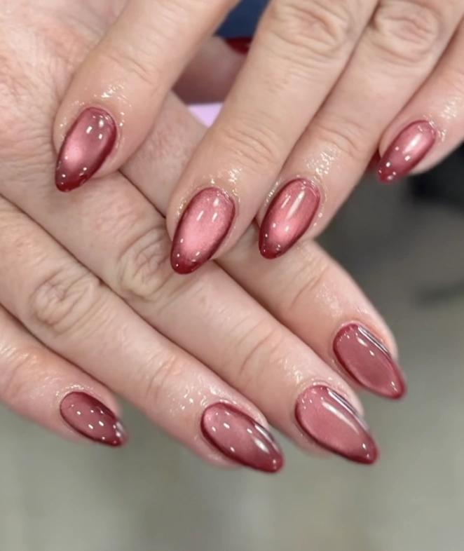 27 Mesmerizing Cat Eye Nails for a Glamorous Manicure - TheChicSavvy